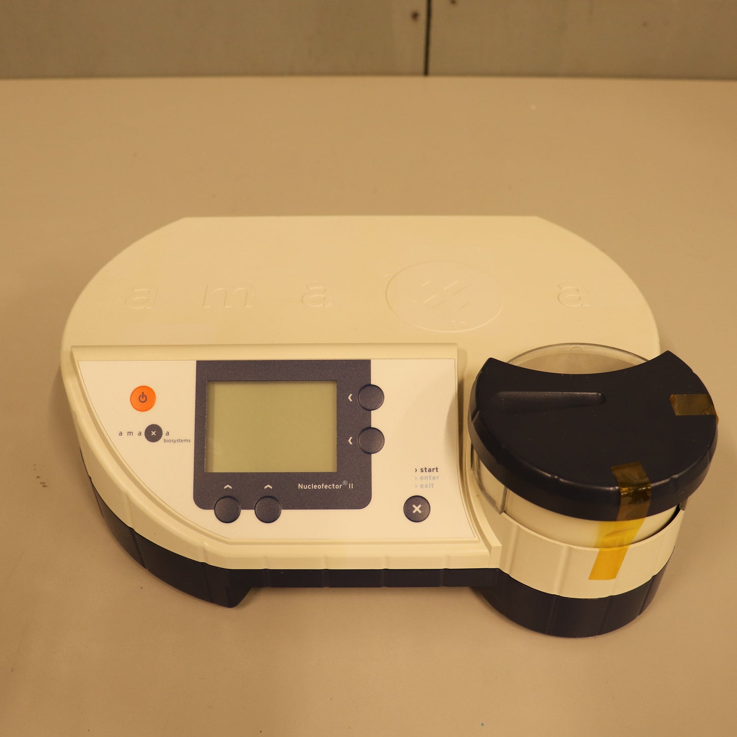 Lonza Amaxa Biosystems Nucleofector II Electroporator w/ PC