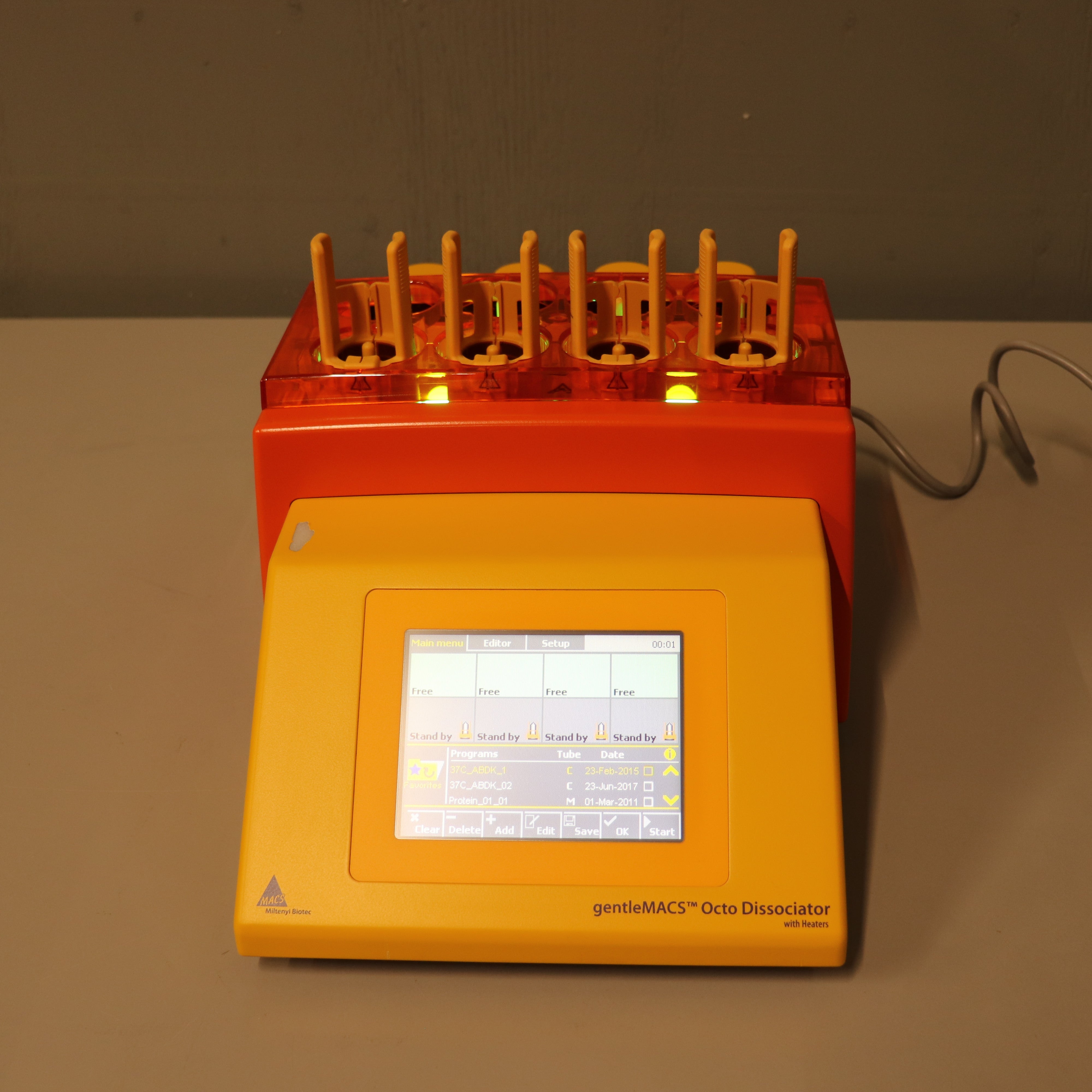 Miltenyi Biotec gentleMACS Octo Dissociator with 4 Heaters