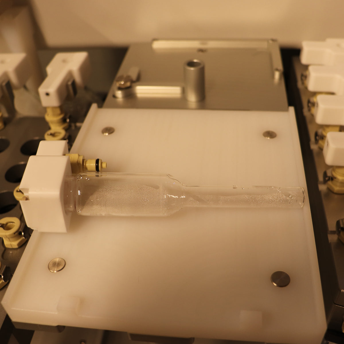 Amigo Workstation Automated Parallel Reaction System Cole Parmer Integ