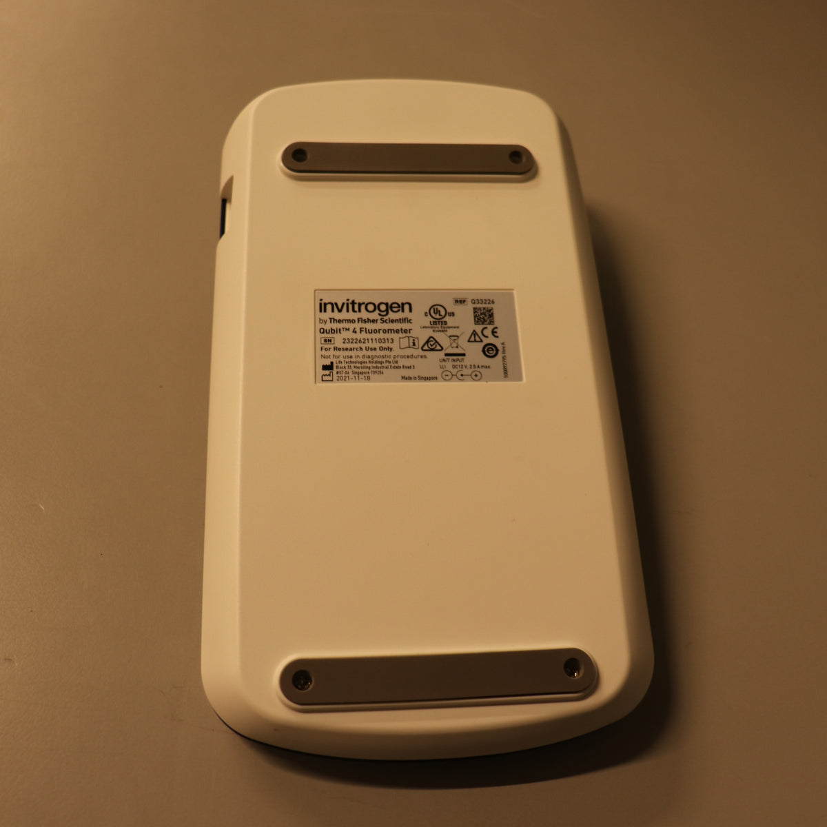 Thermo Invitrogen Qubit 4 DNA RNA Protein Quantification Fluorometer Q