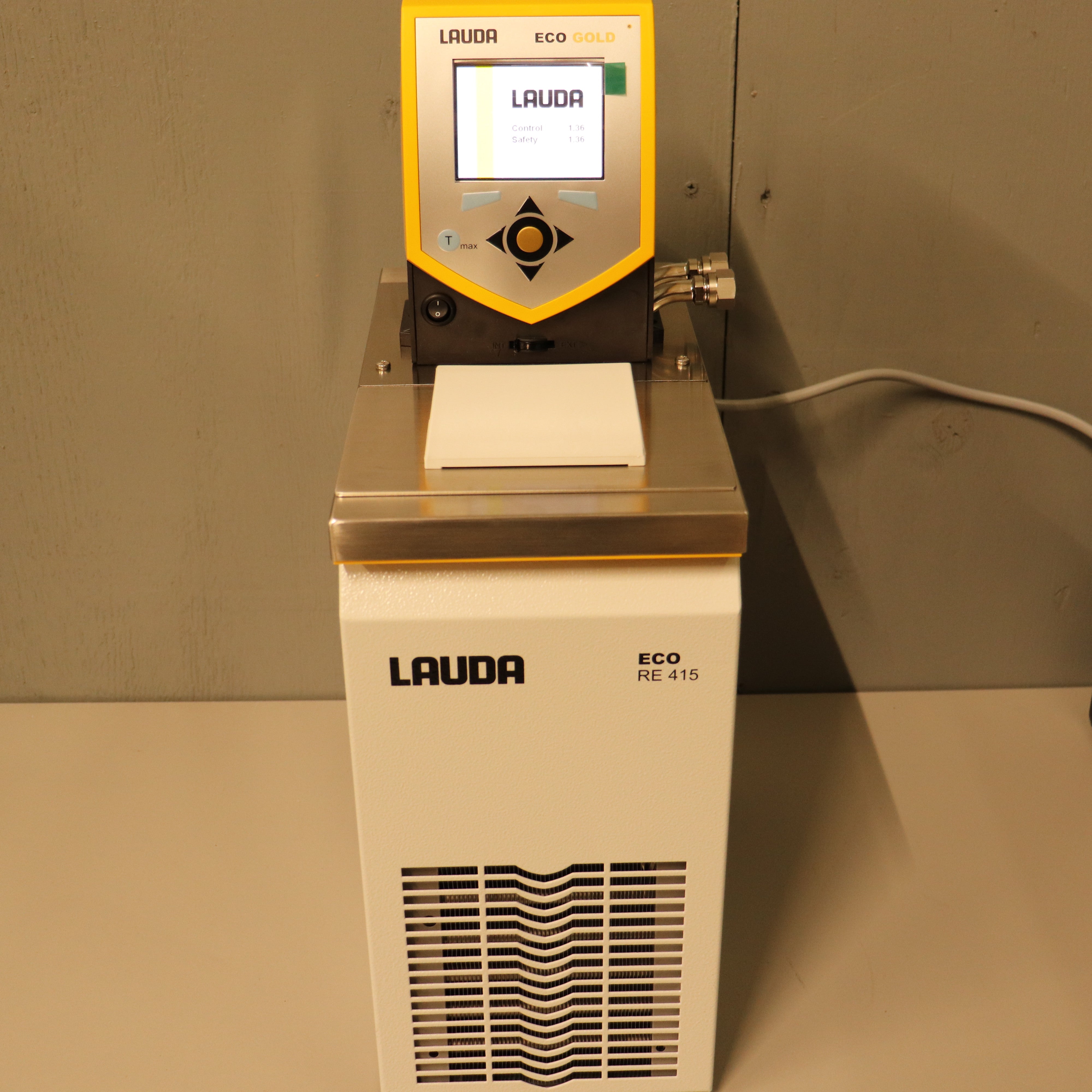 LAUDA ECO RE 415 G 4L WATER BATH CIRCULATOR w/ ECO Gold Control Head