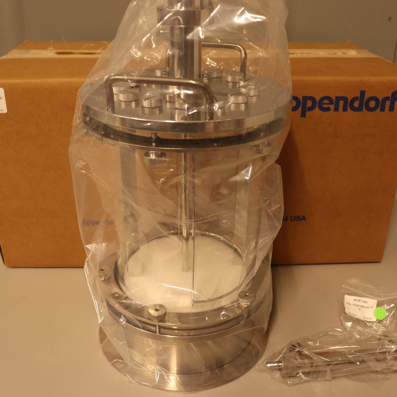 Eppendorf BioFlo 320 Glass Vessel Bioreactor 5L SS Dished Bottom M1379