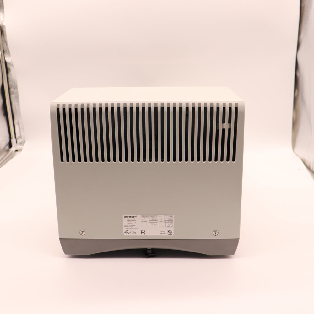 Eppendorf Vacufuge plus Centrifuge Concentrator 5305 w/ A-2-VC Rotor
