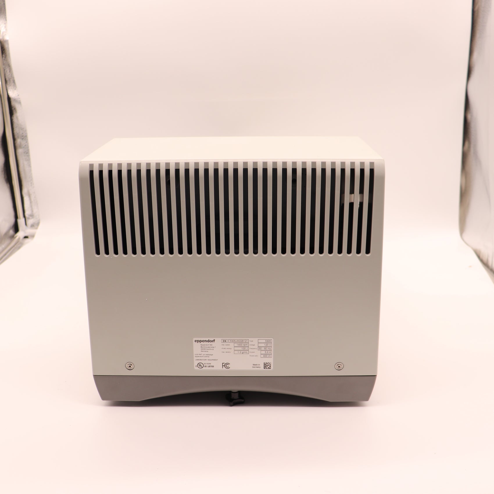 Eppendorf Vacufuge plus Centrifuge Concentrator 5305 w/ A-2-VC Rotor