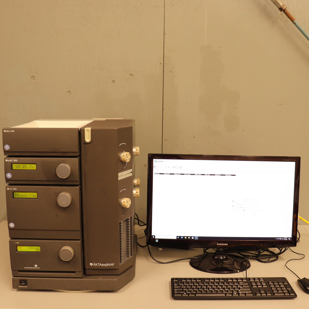 GE AKTA Explorer 100 FPLC System