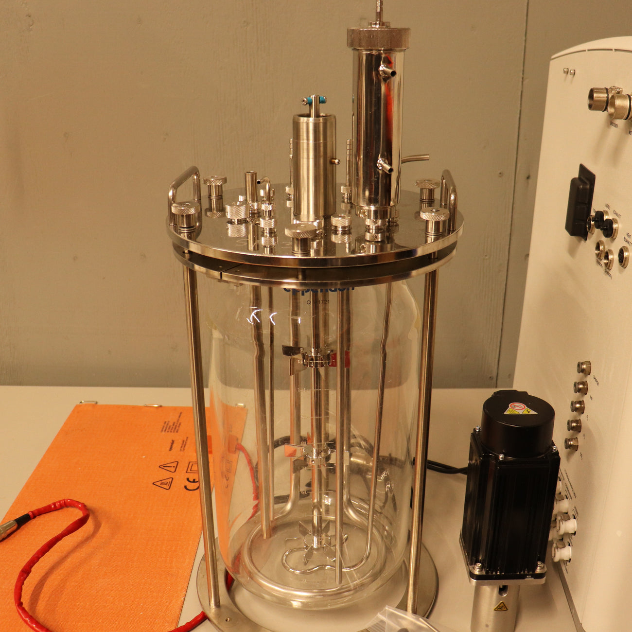 Eppendorf BioFlo 120 Bioreactor Fermenter System w/ 10L Vessel