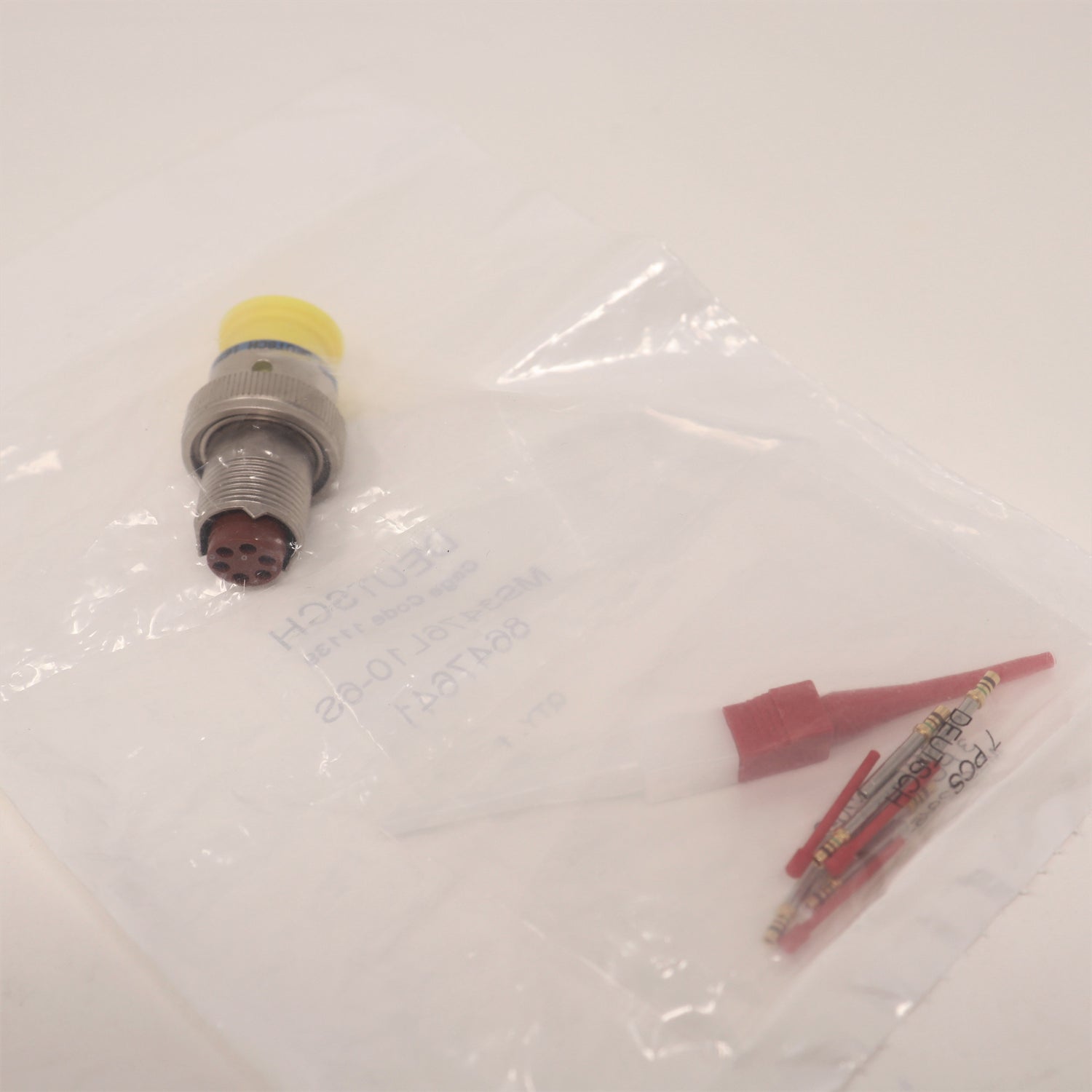 Deutsch Connector MS3476L10-6S