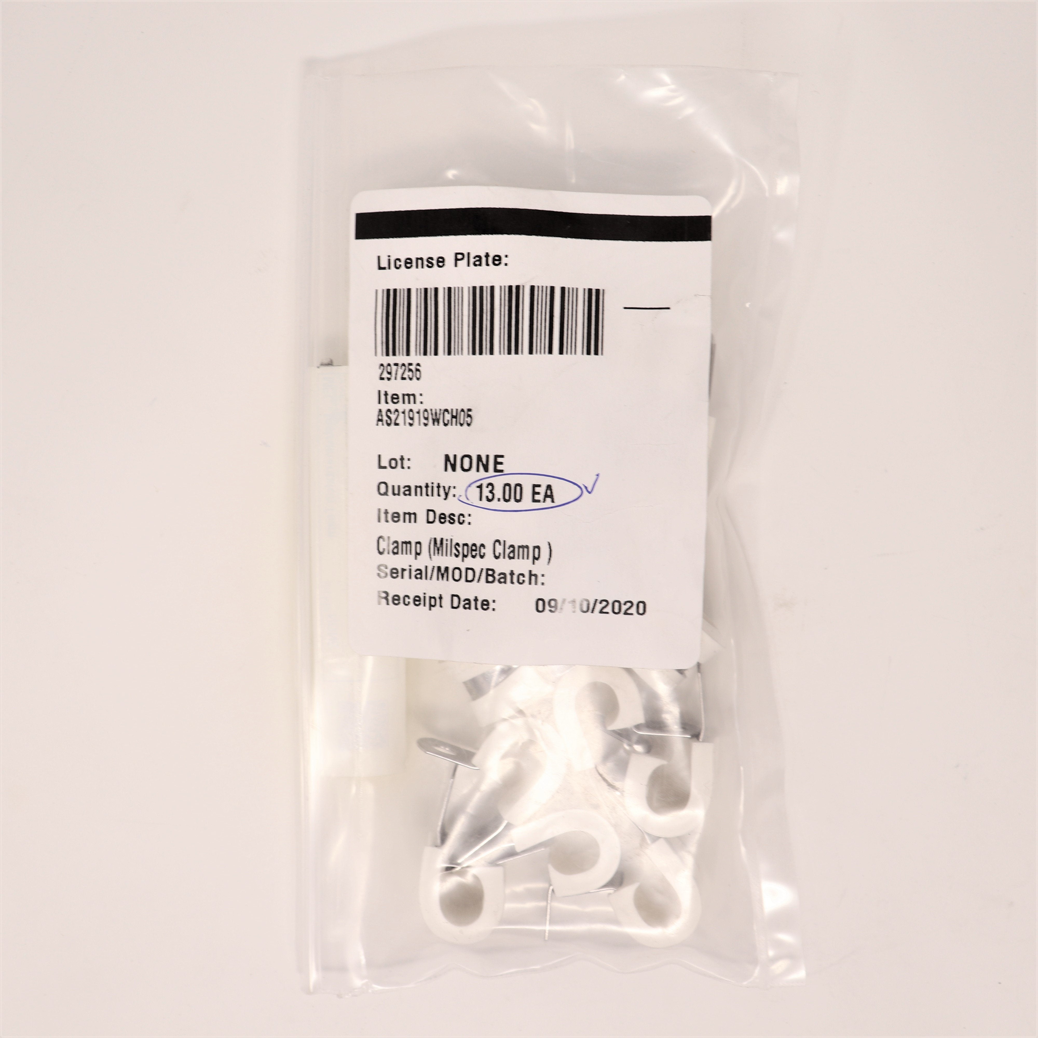 13-Pack UMPCO Stainless Steel Covered P Clamp White AS21919WCH05