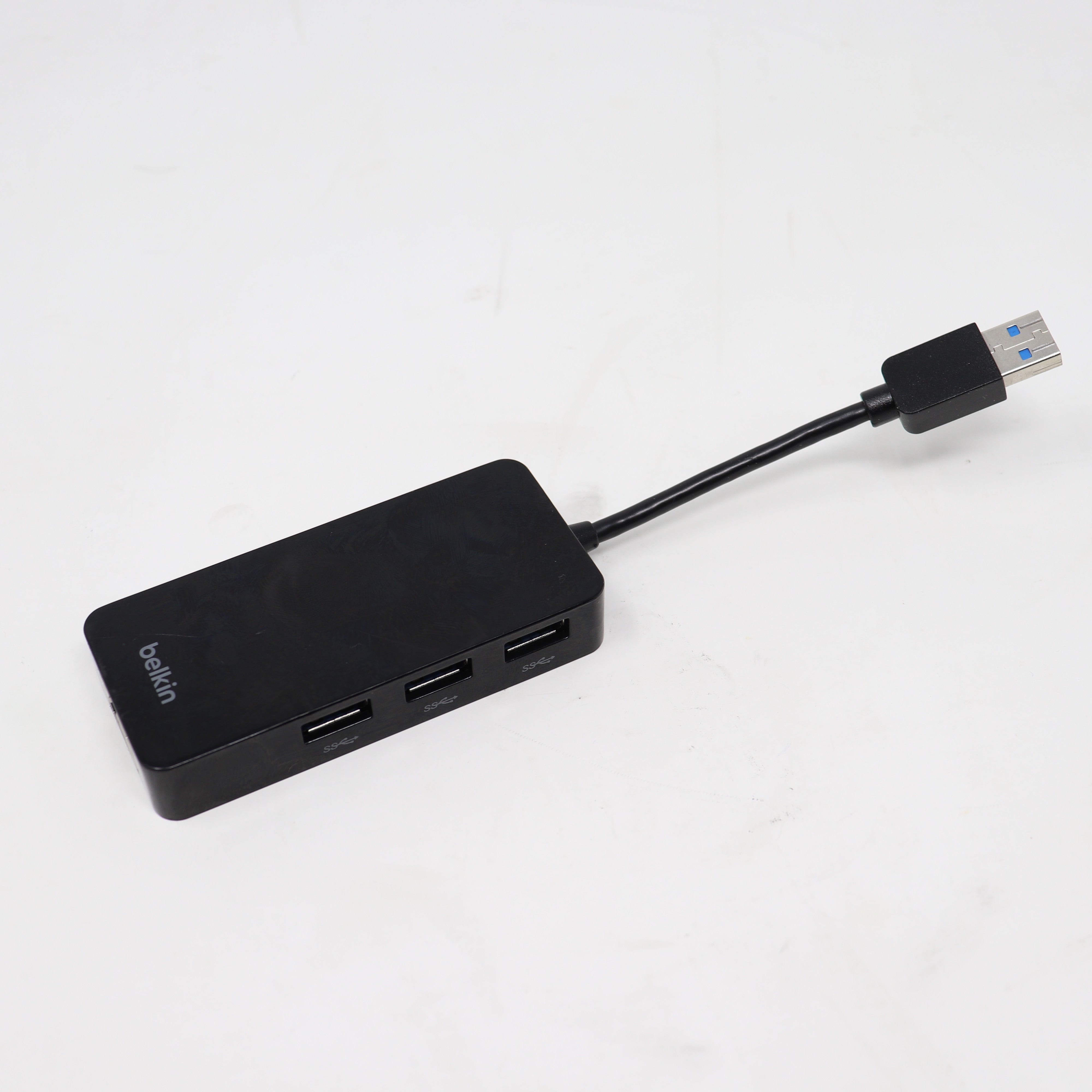 Belkin USB-A TO 3 Port USB 3.0 to Gigabit Ethernet NIC Network Adapter
