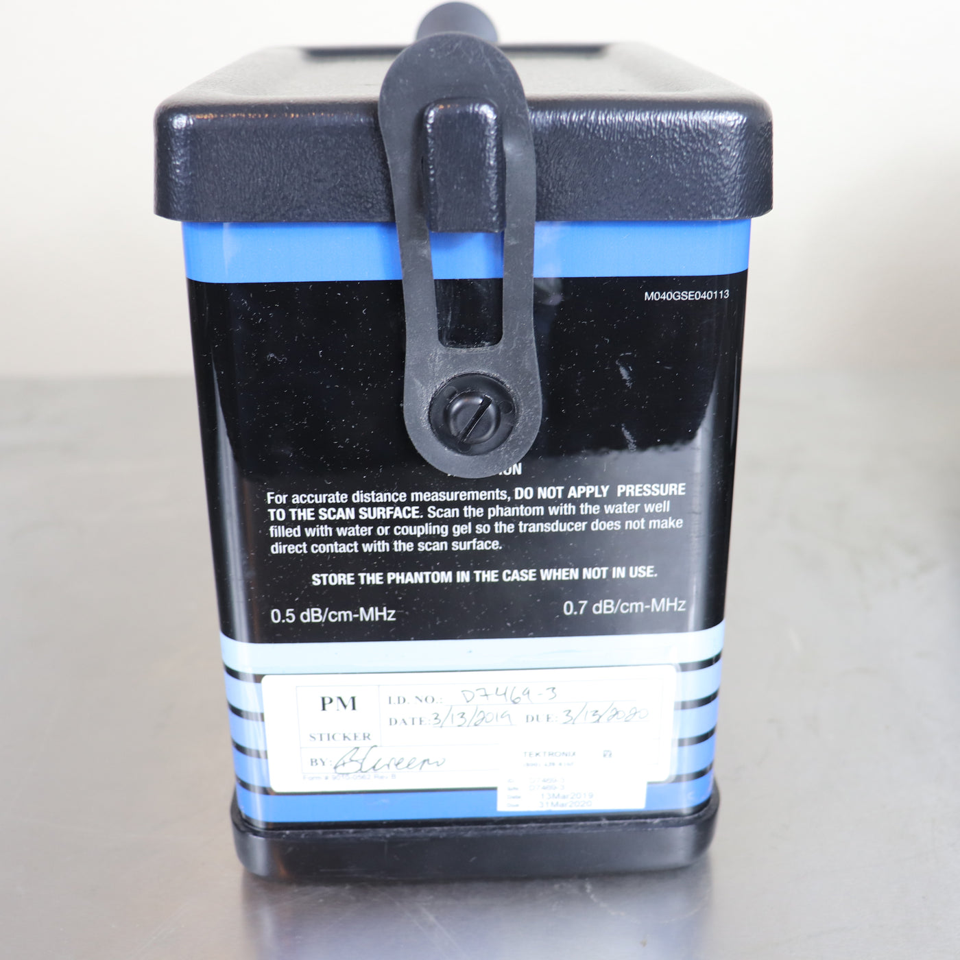 CIRS MULTI-PURPOSE MULTI-TISSUE ULTRASOUND PHANTOM 040GS 040GSE