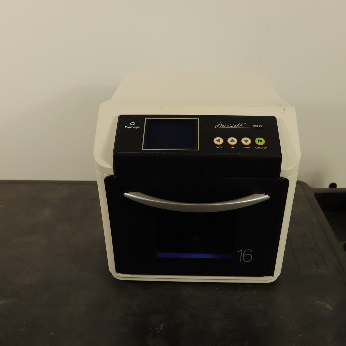Promega Maxwell MDx 16 Nucleic Acid Purification Instrument AS3000