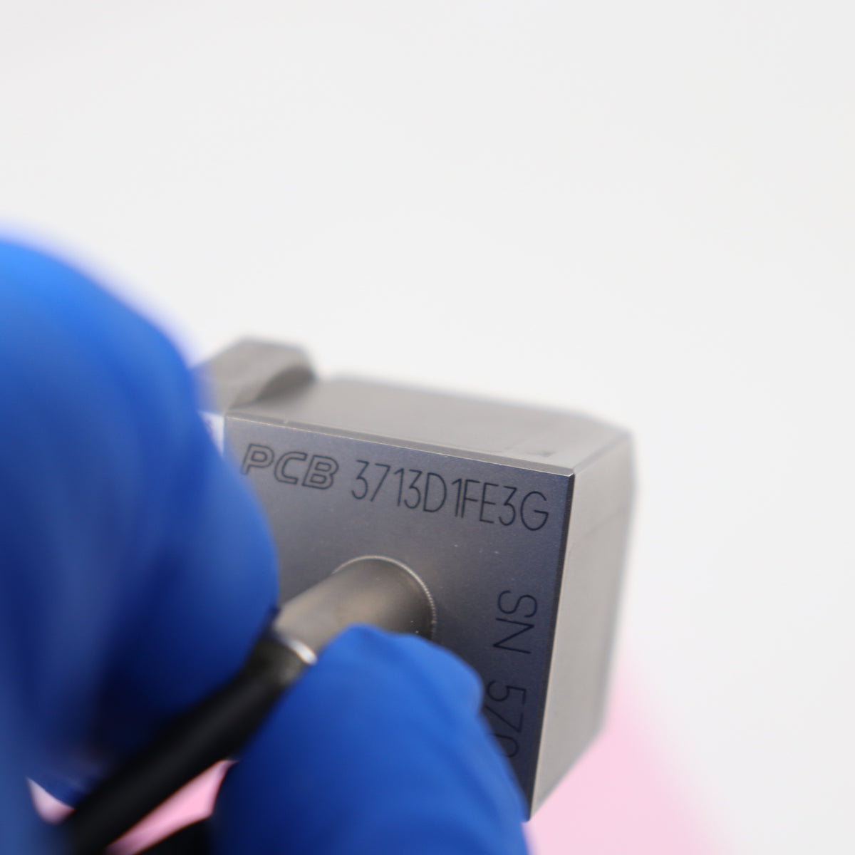 PCB Piezotronics Triaxial High Sensitivity Accelerometer 3713D1FE3G