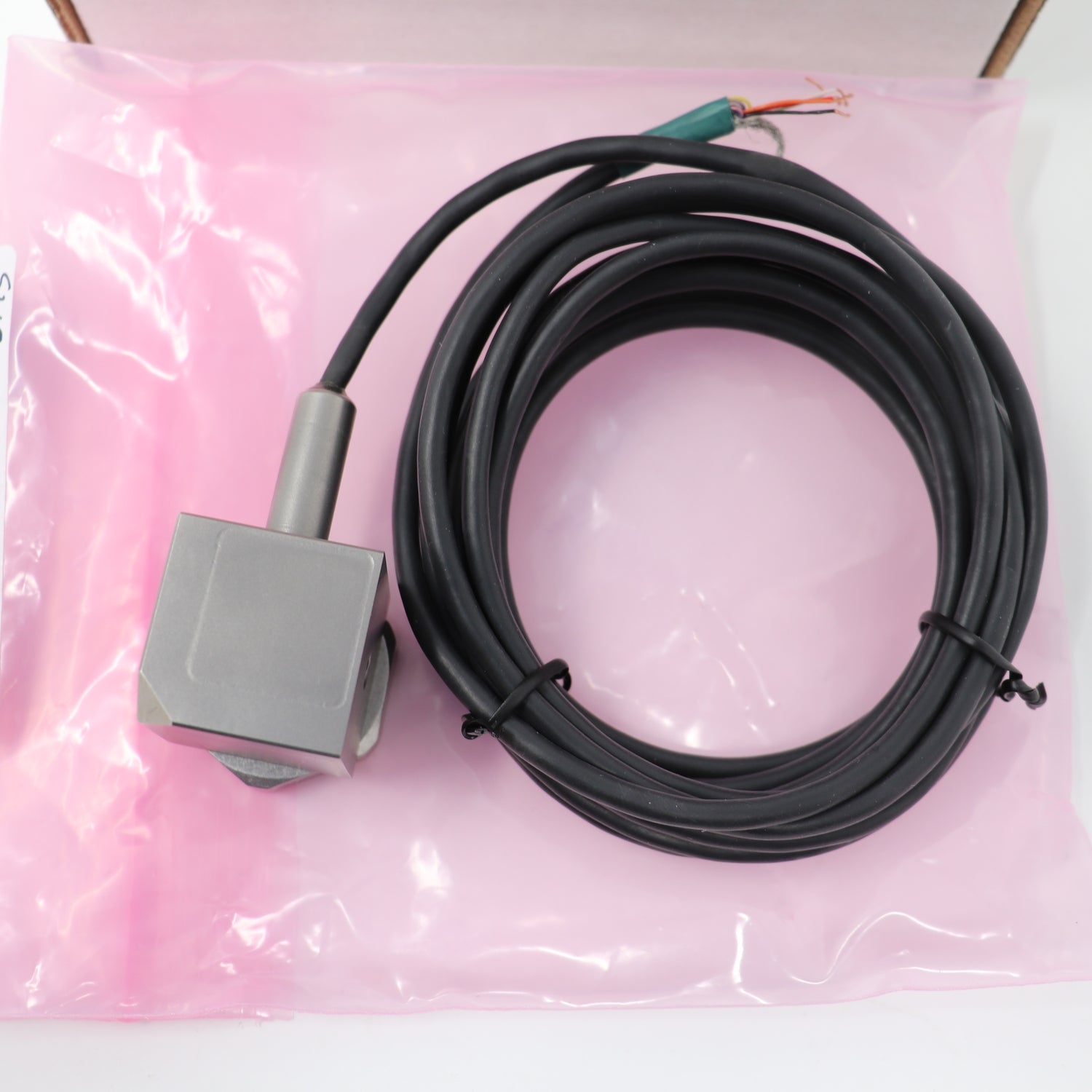 PCB Piezotronics Triaxial High Sensitivity Accelerometer 3713D1FE3G