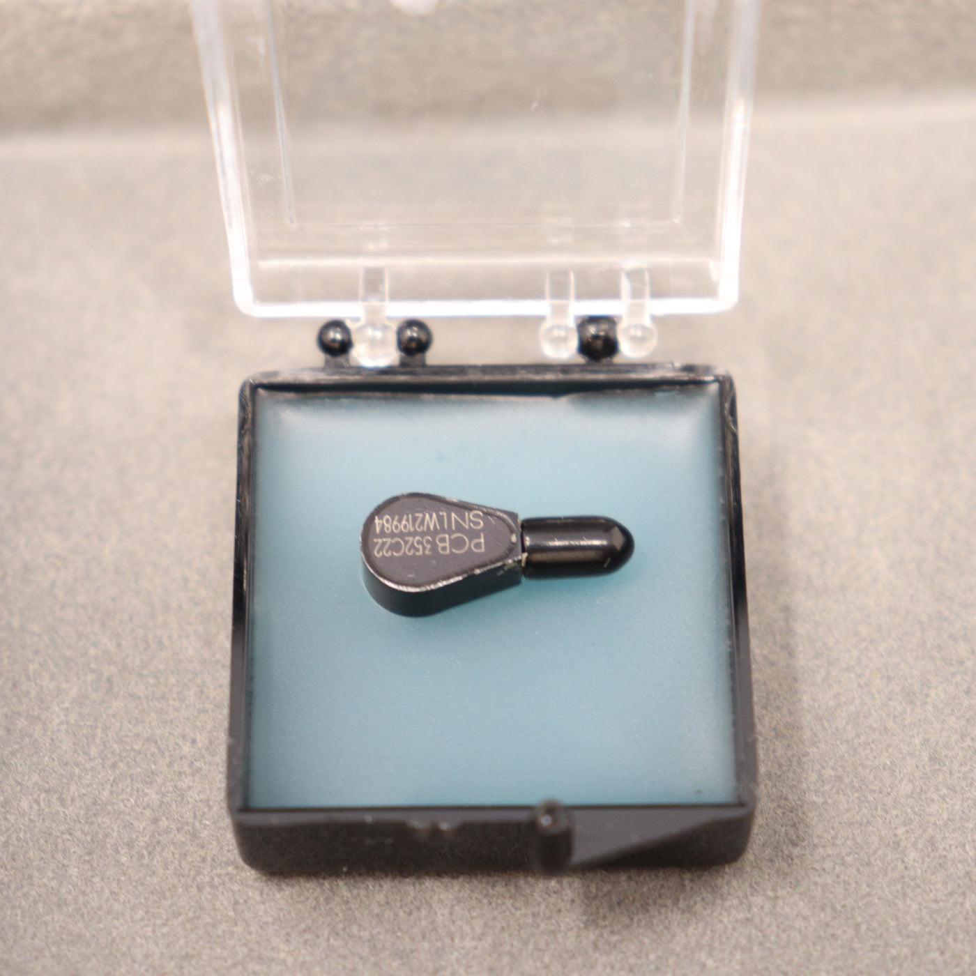 PCB Piezotronics Ceramic Shear ICP 10 mV/g Accelerometer 352C22