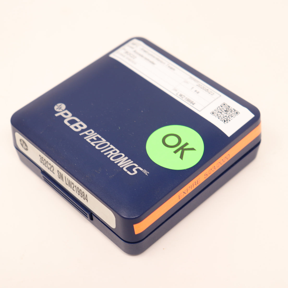 PCB Piezotronics Ceramic Shear ICP 10 mV/g Accelerometer 352C22