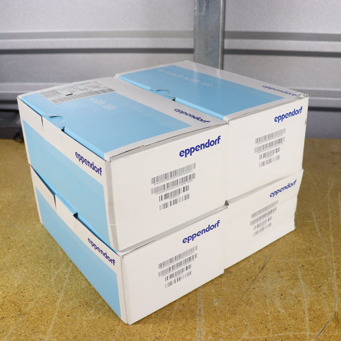 Eppendorf Easypet 3 Electronic Pipette Controller 0.1-100mL 4430000018