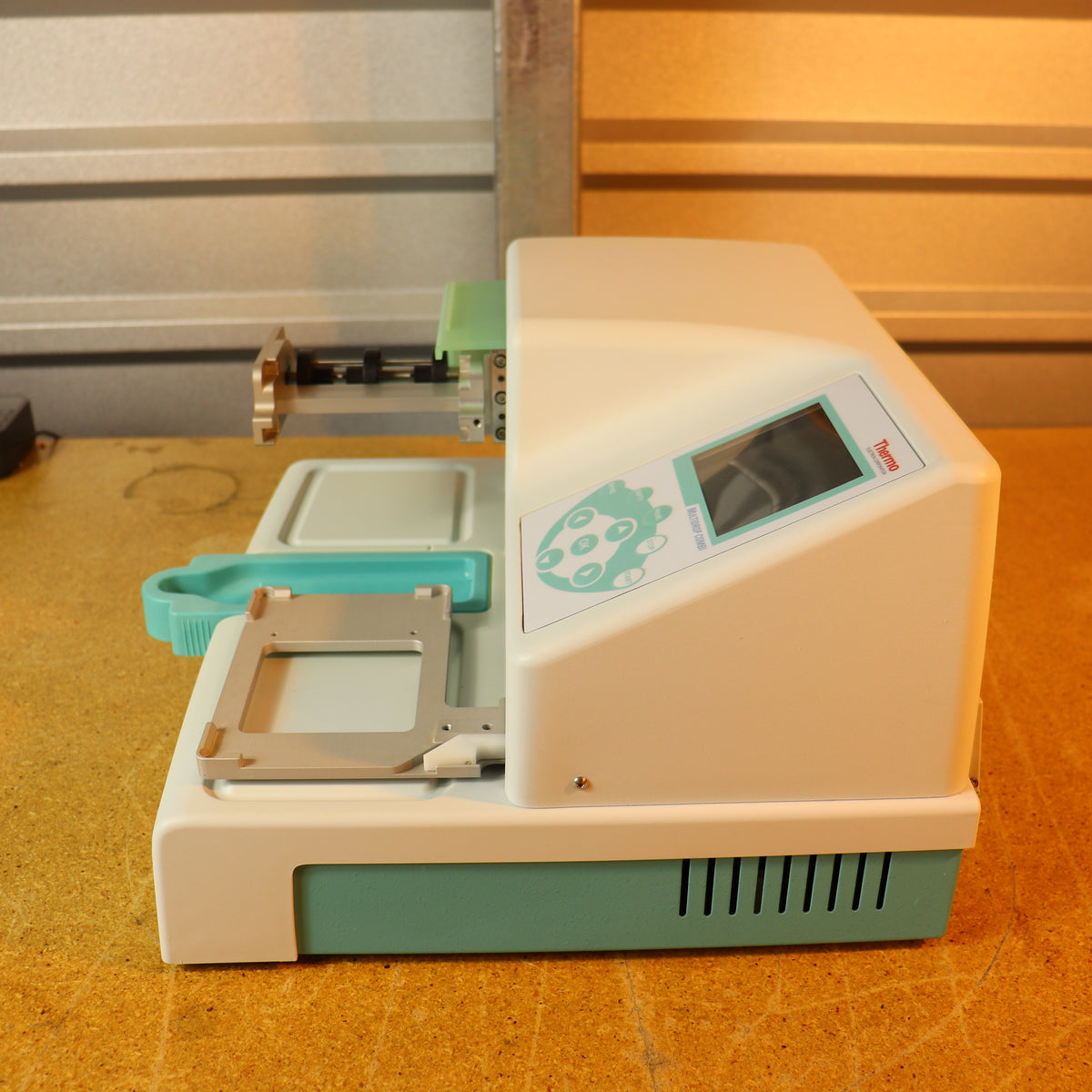 Thermo Multidrop Combi 836 Reagent Dispenser