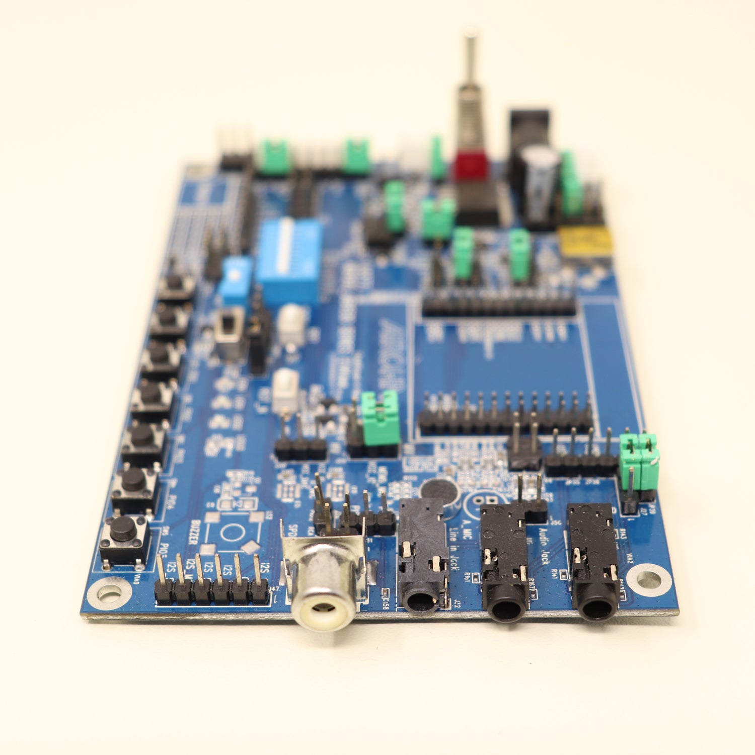 Airoha AB1528 Bluetooth Evaluation Kit